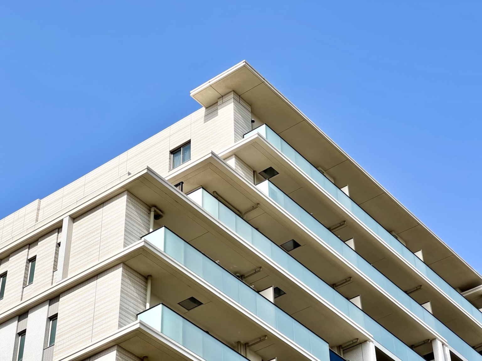 【注意】マンション民泊は管理規約の確認が必要【必要手続きやトラブル対処方法を解説】 – 民泊総合研究所